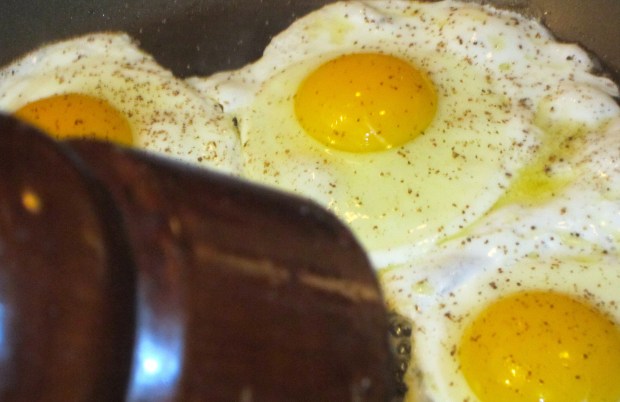 Breakfast Of Champions # 22 “Pytt I Panna” | ChefsOpinion